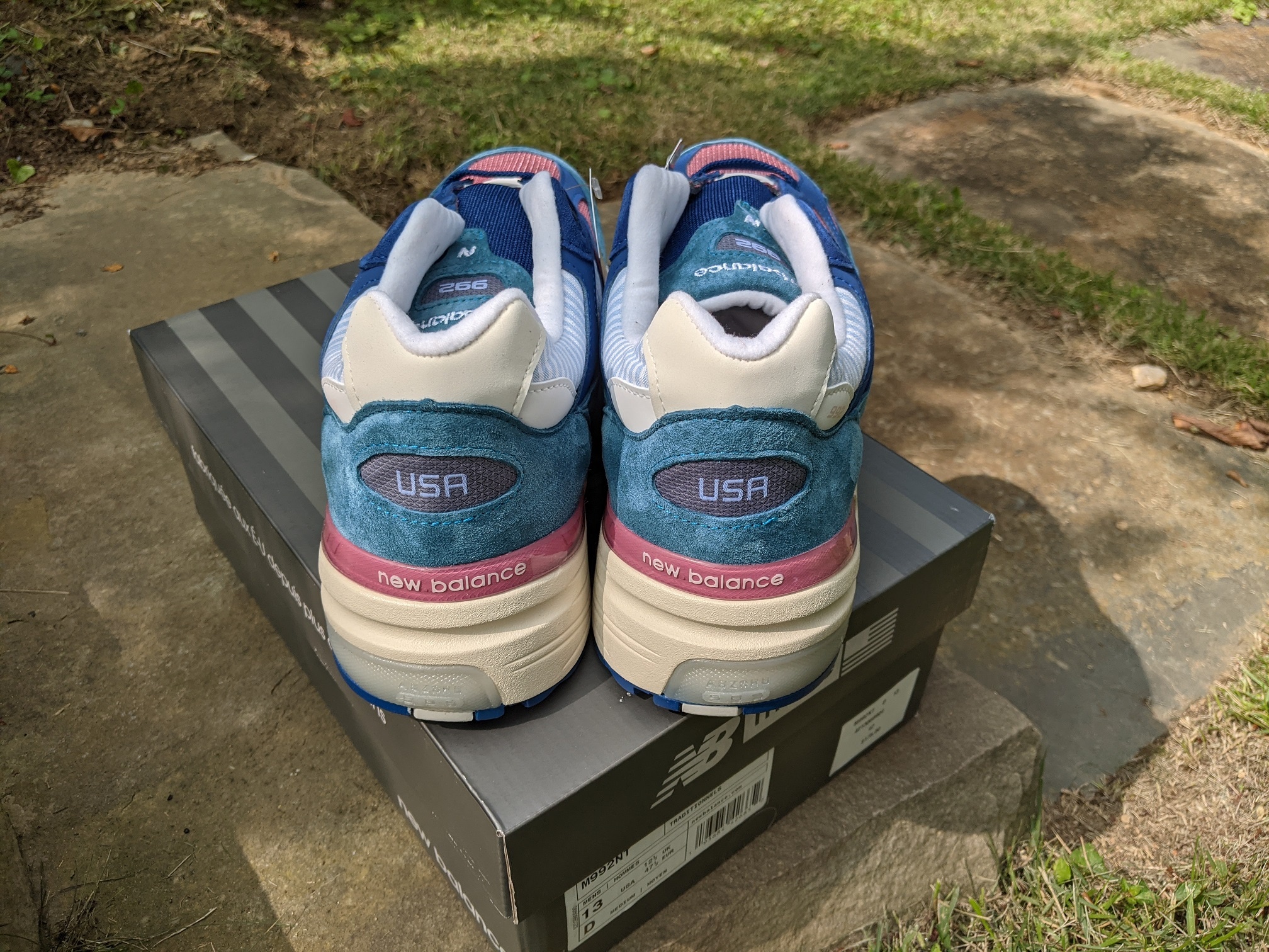 New Balance 992 Blue Teal Rose "Seersucker": Initial Impressions